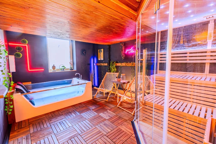 Villa Bückeberg | Sauna -Whirlpool & Game Room - Bückeburg