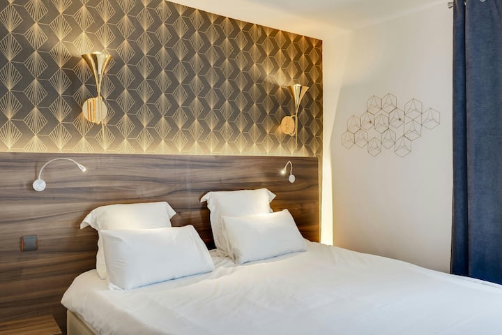 Hotel Carladez Cambronne - Superior Double Room - París