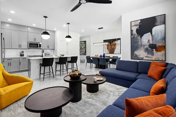 The Tranquil | New Villa Near Universal Studios - Orlando, FL