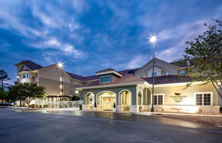 Home Away From Home | Sightseeing. Free Breakfast - Jacksonville, FL