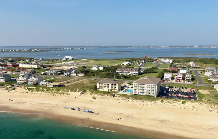 Standard King Efficiency- Pet Friendly - Nags Head, NC