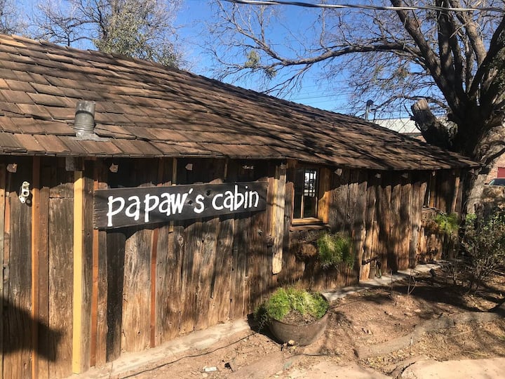 Papaw’s Cabin (A Hand-built 1930’s Log Cabin) - アビリーン, TX