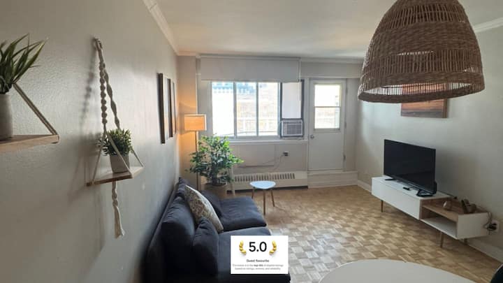 Comfy 1 Br Apt In Heart Of Downtown Mtl - Montreal