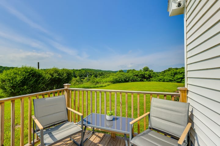 4 Mi To Dtwn Granville: Family Home W/ Deck! - Granville, NY