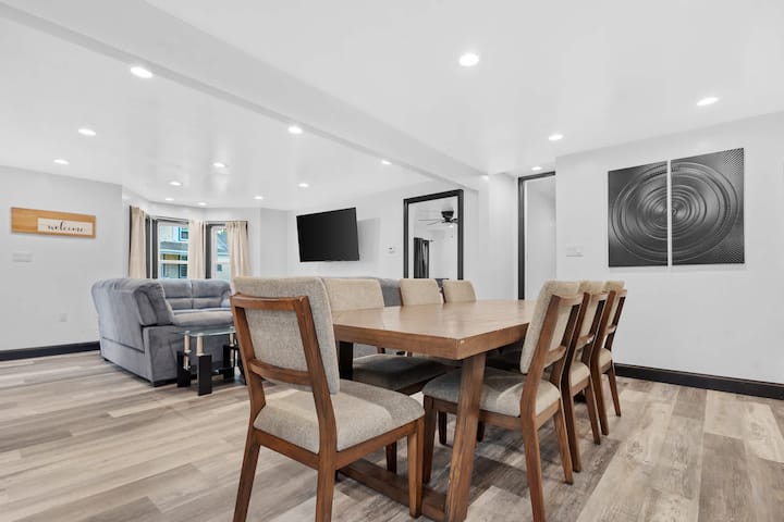 6br Homes Perfect For Large Groups & Families Near - Niagara Falls