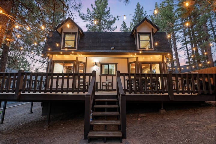 Centrally Located Game Room Ev 5 Min To Ski & Lake - Big Bear Lake