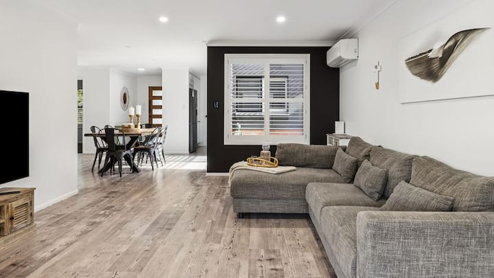 Beachside 24 - Pet Friendly Holiday Home - Yamba