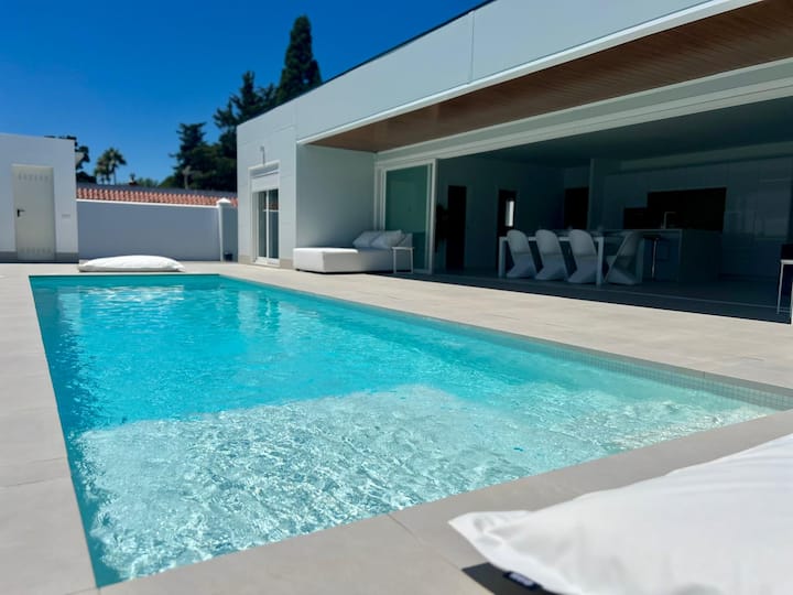 Villa El Oasis In Chiclana - Spagna