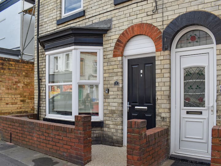 The Little Town House - Scarborough