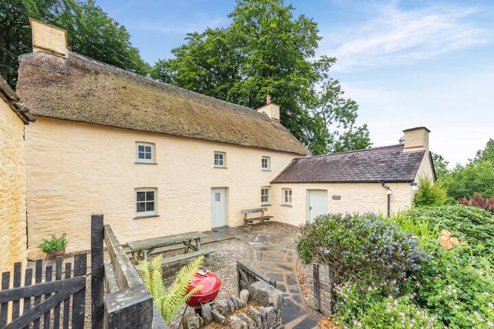 4 Bed In Dihewyd (Oc-b32349) - Aberaeron
