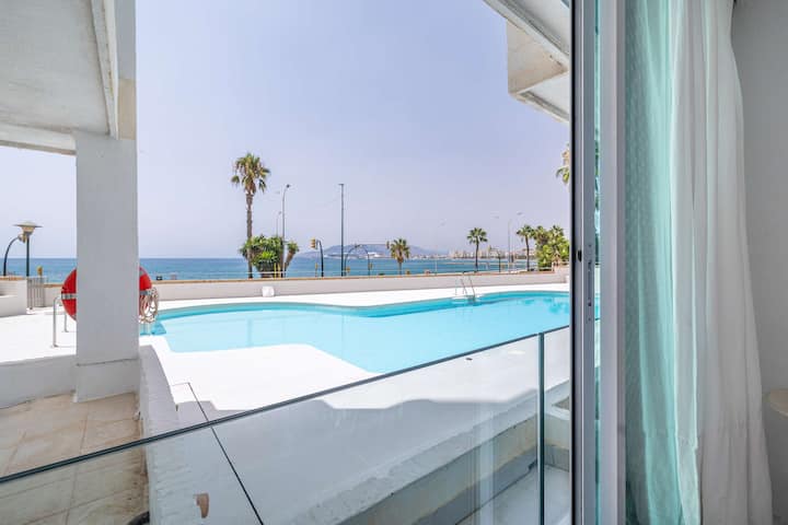 Charming 1 Br Apartment With Seaview And Pool - Málaga