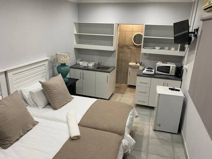 Standard Studio - Kudu - Ladysmith