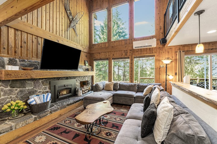 Whitefish Retreat W/ Hot Tub, Pool & Lake Views - Whitefish, MT