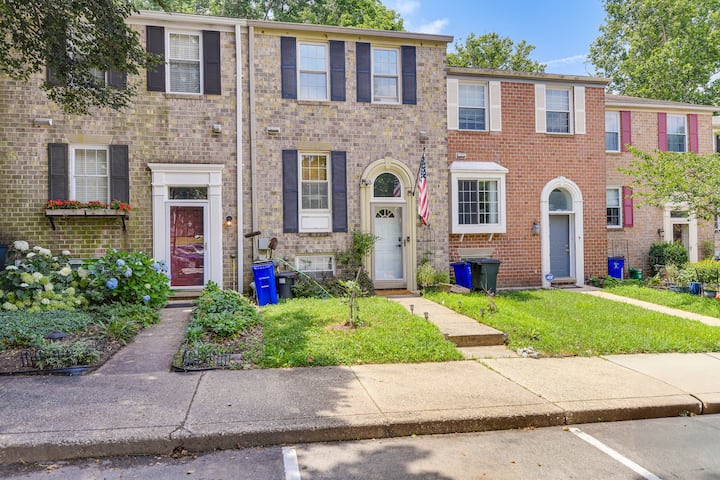 < 25 Mi To Downtown Baltimore & Dc: Apt W/ Deck - Columbia, MD