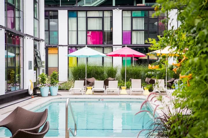 Direct Fenway Park View + Breakfast. Pool. Dining. - Boston, MA