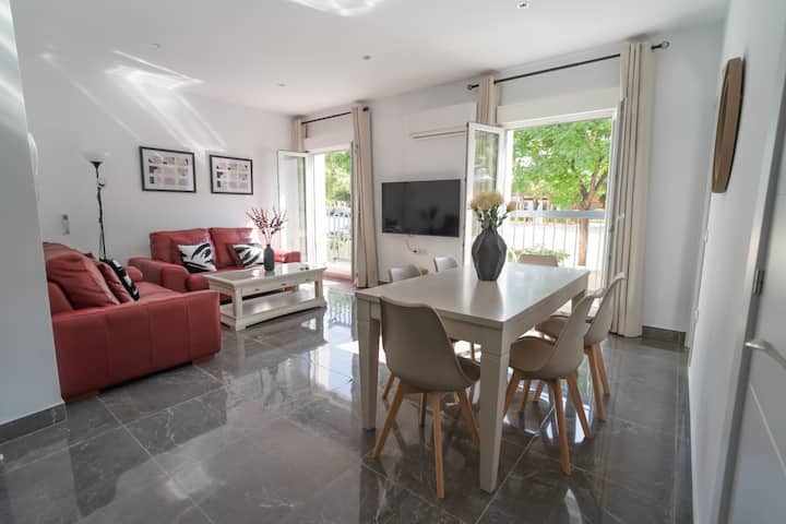 Spacious 3br Apartment · 6 Guests · Near Seville - Morón de la Frontera