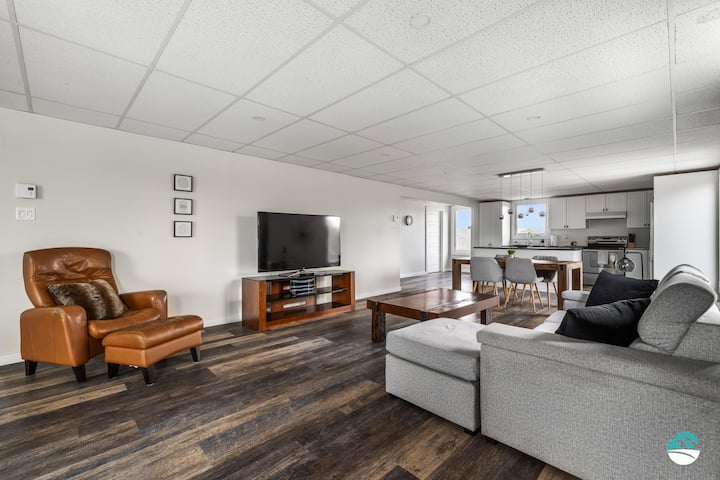 Modern 2 Bedrooms Loft - 加蒂諾