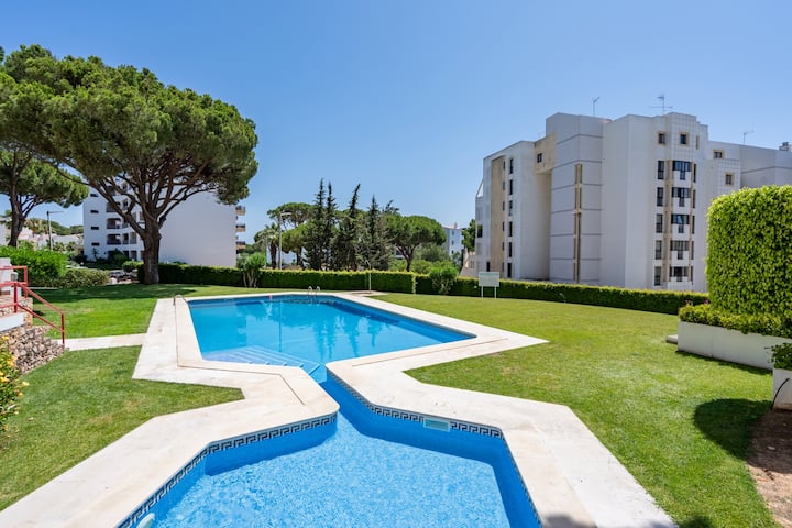 Sunny Escape With A Pool & Balcony By Hostwise - Vilamoura