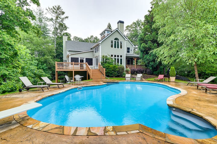Game Room & Pool: Group Getaway In Dahlonega! - Dahlonega, GA