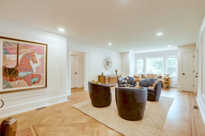 1 Mi To Beaches & Boardwalk: Asbury Park Retreat - Asbury Park, NJ