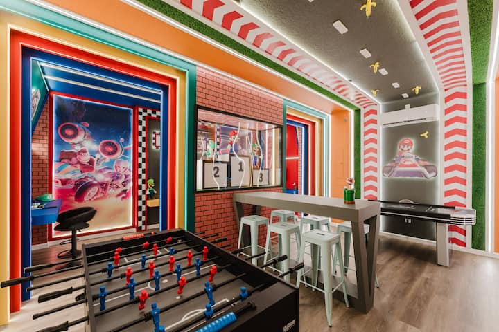 Spacious 9br Home W/ Private Pool&game Room - Estados Unidos