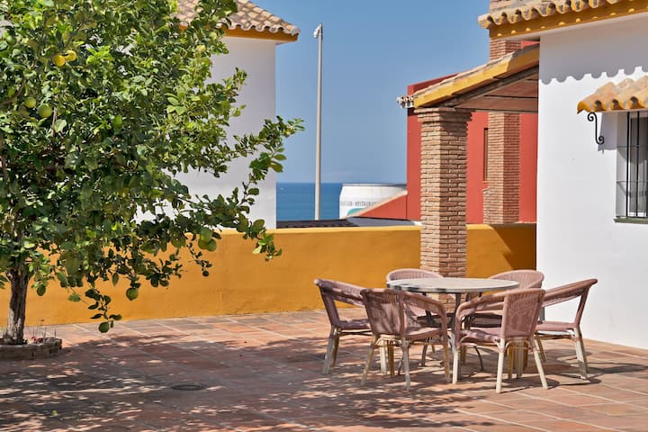 Mediterranean Villa Near The Sea In Marbella - Marbella