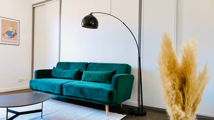 Juni - Climatisé & Balconnet - Brignoles