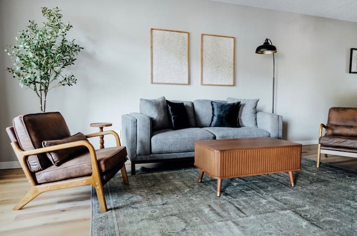 Cozy 2br Retreat • Stylish & Relaxing Stay - Mobile, AL