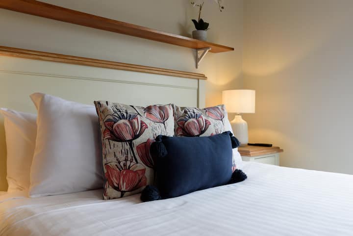 Sunny Ambleside Escape & Home Office - Aberdeen