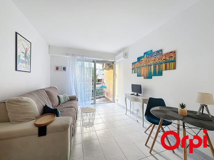 Studio Climatisé Avec Parking Privé à Menton - Plages de Menton