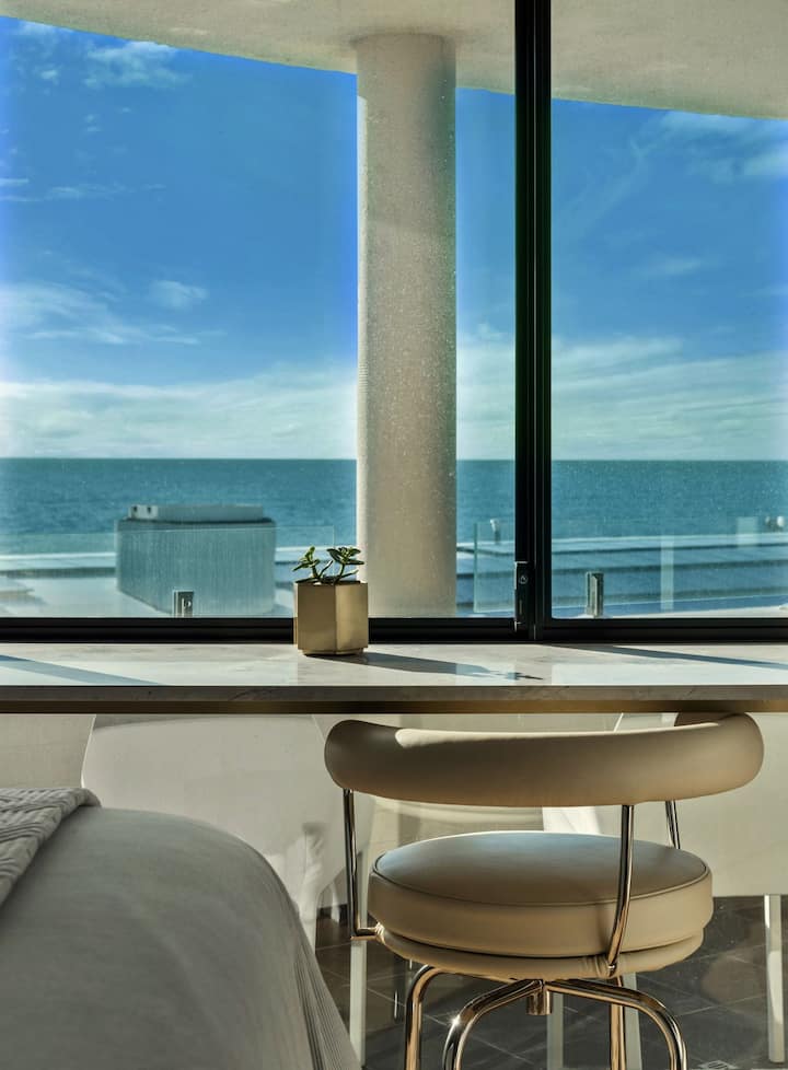 Cottesloe Neue Blue Apartment - Fremantle Prison, Fremantle