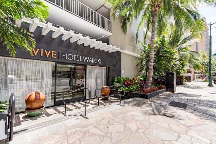 Waikiki Trendy Boutique Hotel | Free Breakfast - Honolulu, HI