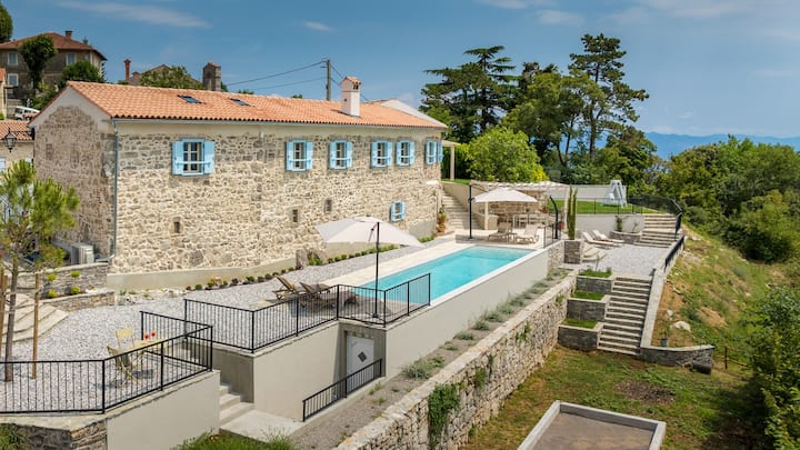 Villa Castello Di Papa By Villsy - Opatija