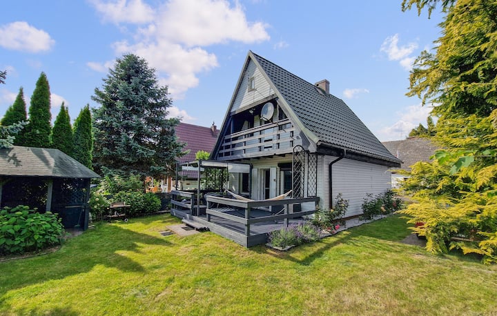 3 Bedroom Awesome Home In Nowe Warpno - Altwarp