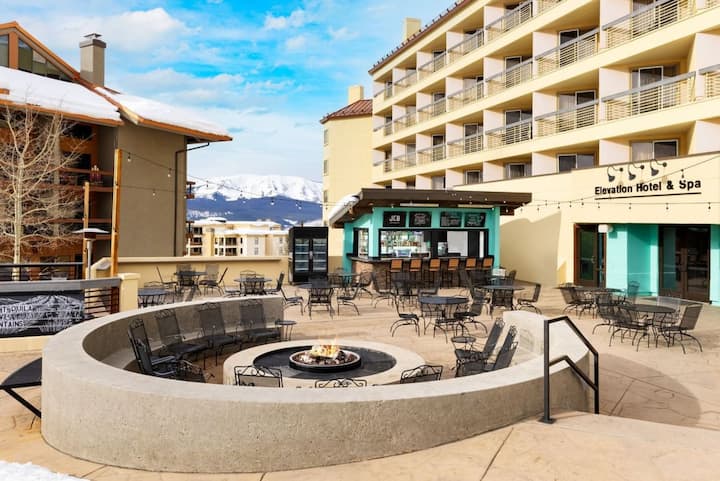 Mt. Crested Butte Views + Restaurant. Pool. Spa. - Crested Butte, CO