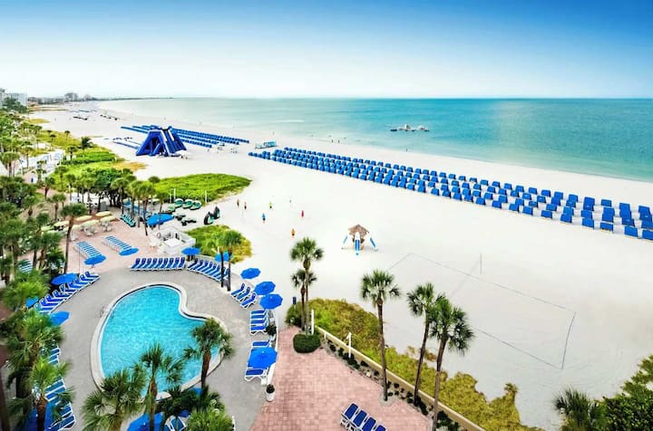Beachfront Stay + Dining, Pools & Water Activities - Treasure Island, FL