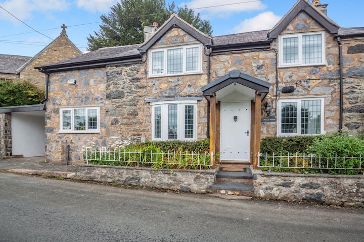 3 Bed In Llanbedr-y-cennin (Oc-t32617) - Betws-y-Coed