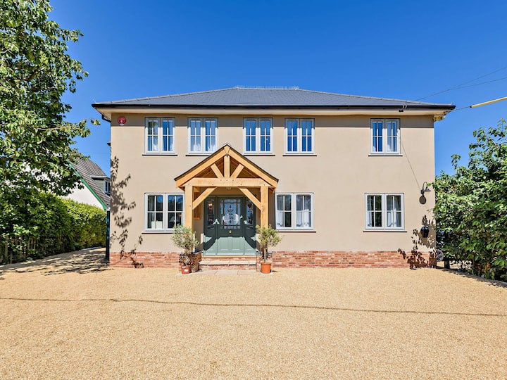 5 Bed In Lymington (96189) - Brockenhurst