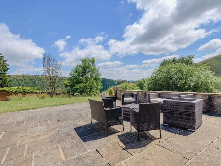 3 Bed In Cressbrook (96211) - Castleton