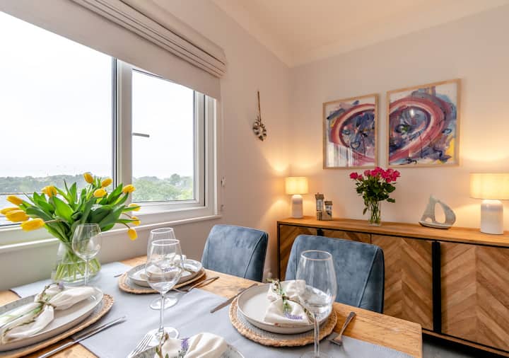 Cove Apartment - Tenby