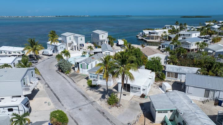 Galleon Getaway #533- Oceanfront Community - Cudjoe Key, FL