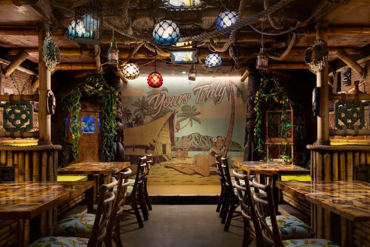 Downtown Honolulu Stay + Restaurant & Bar - Honolulu, HI