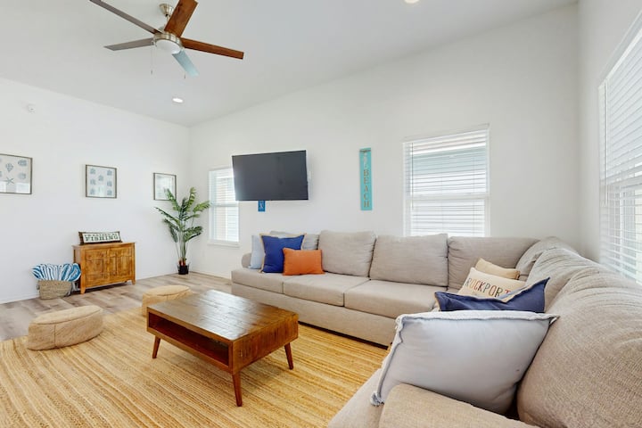 2 Br Dog-friendly Retreat W Games - Steps To Sand - Rockport, TX