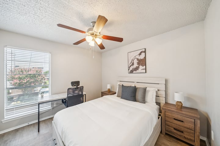 The Charlie 1203 I Spacious And Comfy 1 Bed 1 Bath - Dallas, TX