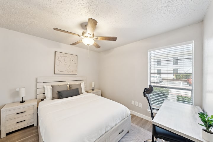 The Charlie 4147 I Spacious And Comfy 1 Bed 1 Bath - 댈러스