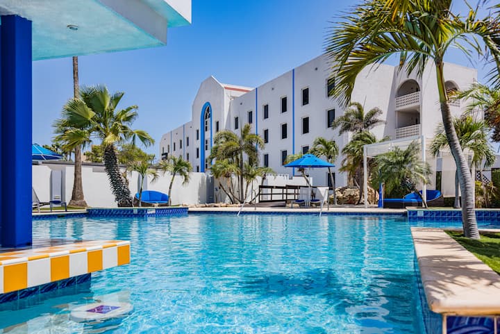 Aruba’s Palm Beach Adults-only Paradise | Pool - Aruba