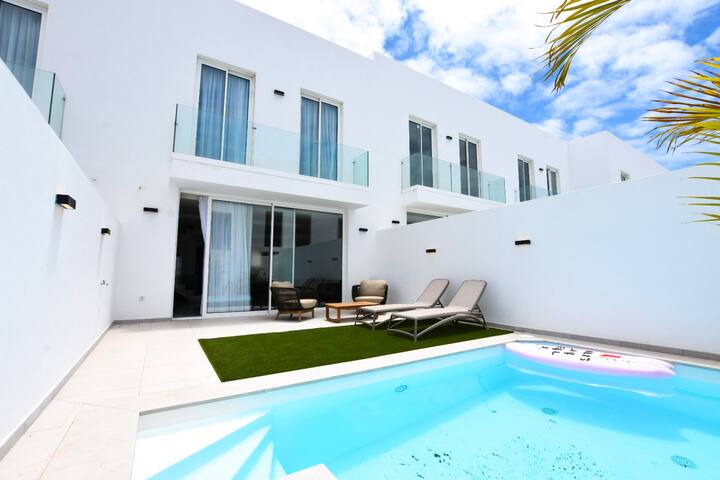 Book Jet - Paradise Dunes Villa With Private Pool - Corralejo