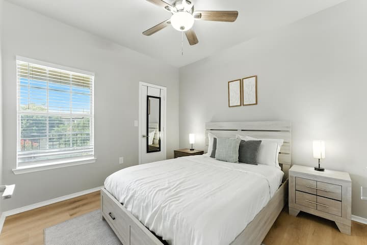 The Calvin Spacious 334 I 2 Bed 1 Bath - Plano, TX