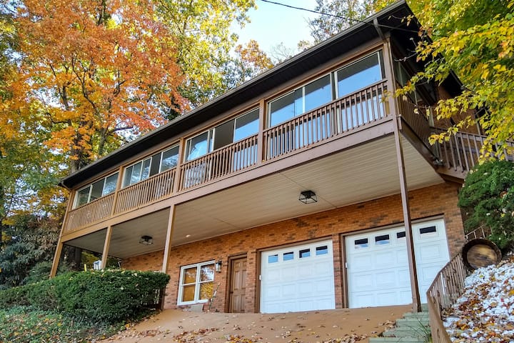 Scenic 7br Lakeview | Pool | Deck | Golf - Waynesville, NC