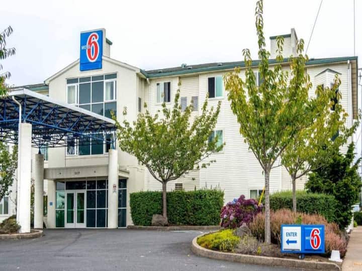 Motel 6 Lincoln City, Or_1 Lit Queen | N - Lincoln City